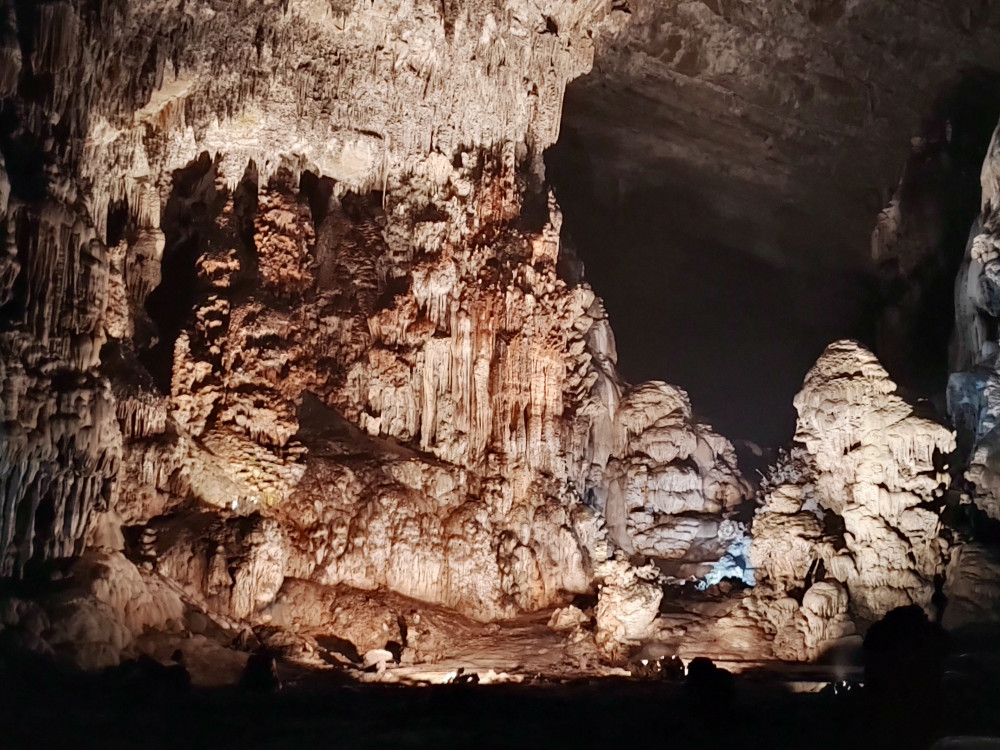 Taxco Travel: Walk in Lovely Town and Explore Cacahuamilpa Caves ...