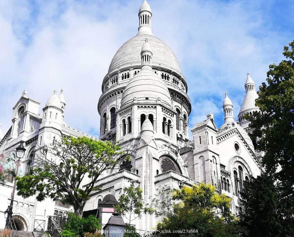 Explore Bohemian Montmartre: Private Half-Day Walking Tour - Paris ...