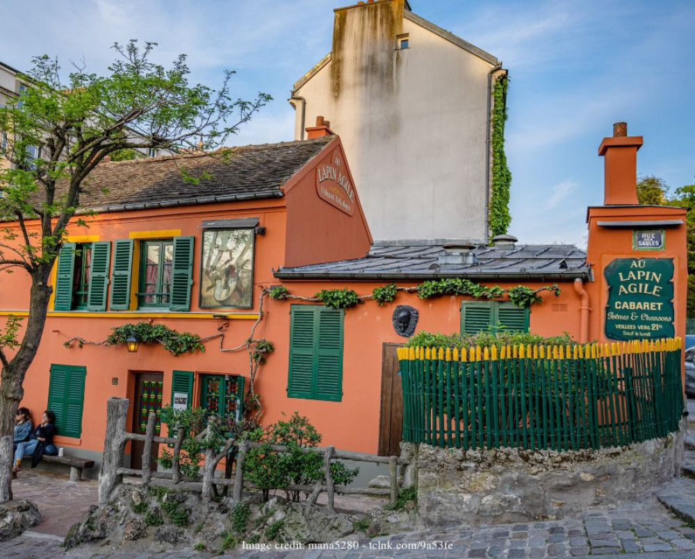 Explore Bohemian Montmartre: Private Half-Day Walking Tour - Paris ...