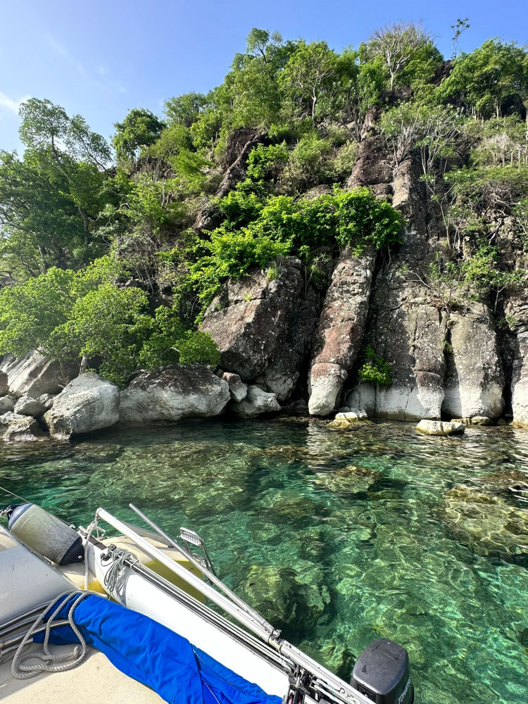2h Discovery Sailing in the Bay of Saintes with Snorkeling - Terre-de ...