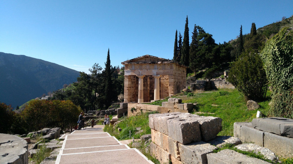 Delphi & Hosios Loukas Monastery Private Day Tour Plus Great Lunch ...