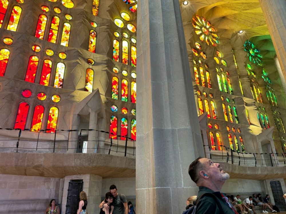 Skip The Line Sagrada Familia Tour with English Speaking Guide ...