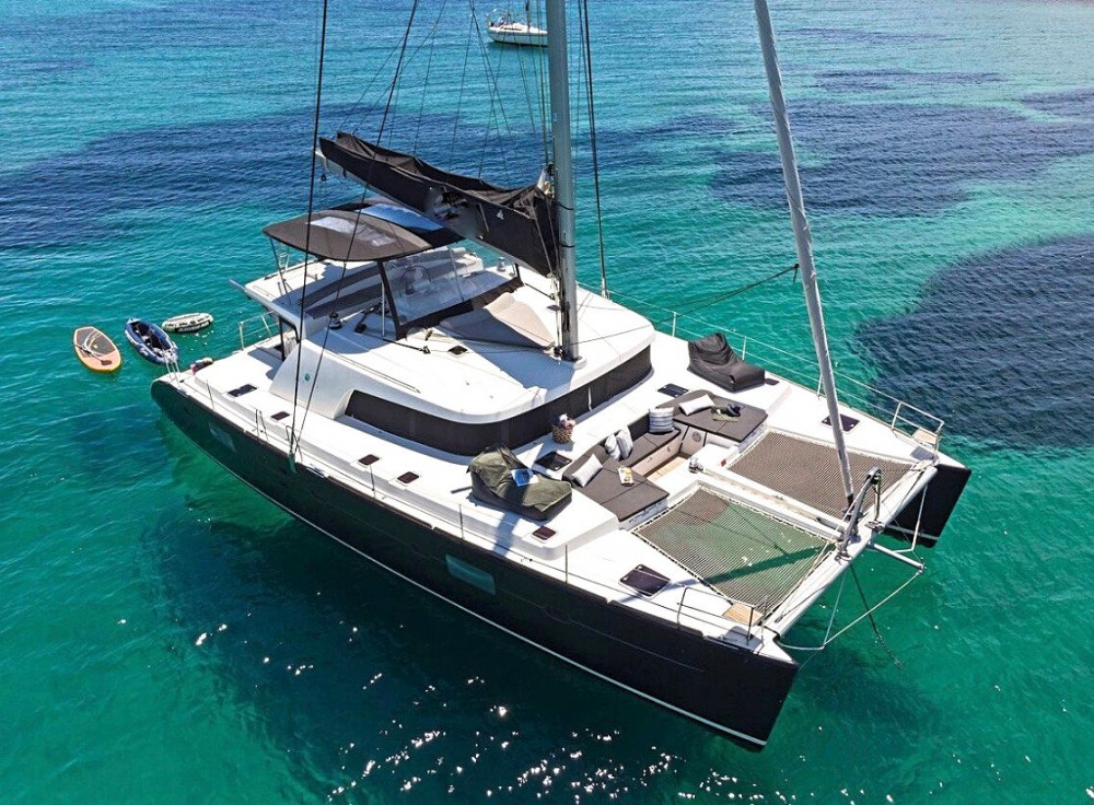 5-Hour Day or Sunset Private Tour - Large and Majestic Catamaran ...