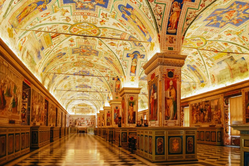 Skip the line: Vatican Museums, Sistine Chapel & St. Peter's Basilica ...