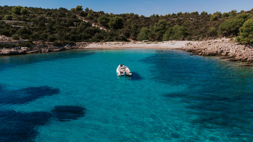 Half-Day Private Boat Tour from Split to Blue Lagoon - Split | Project ...