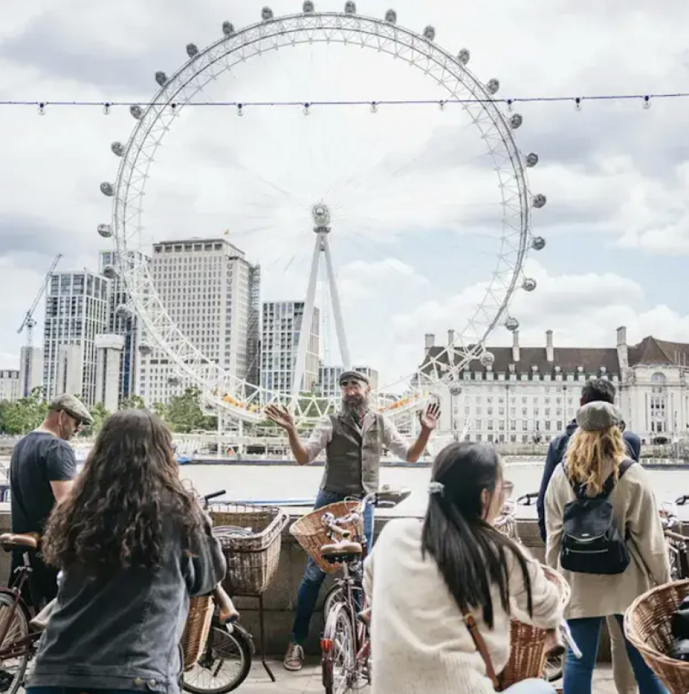 Landmarks & Gems: Royal London Bike Tour - London | Project Expedition