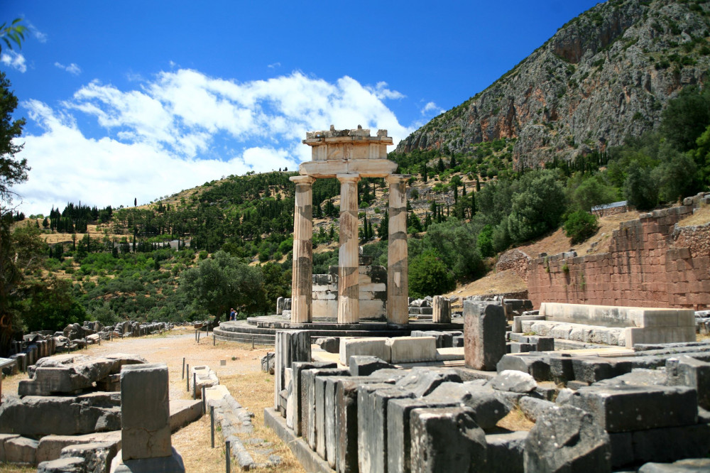 Delphi & Hosios Loukas Monastery Private Day Tour Plus Great Lunch ...