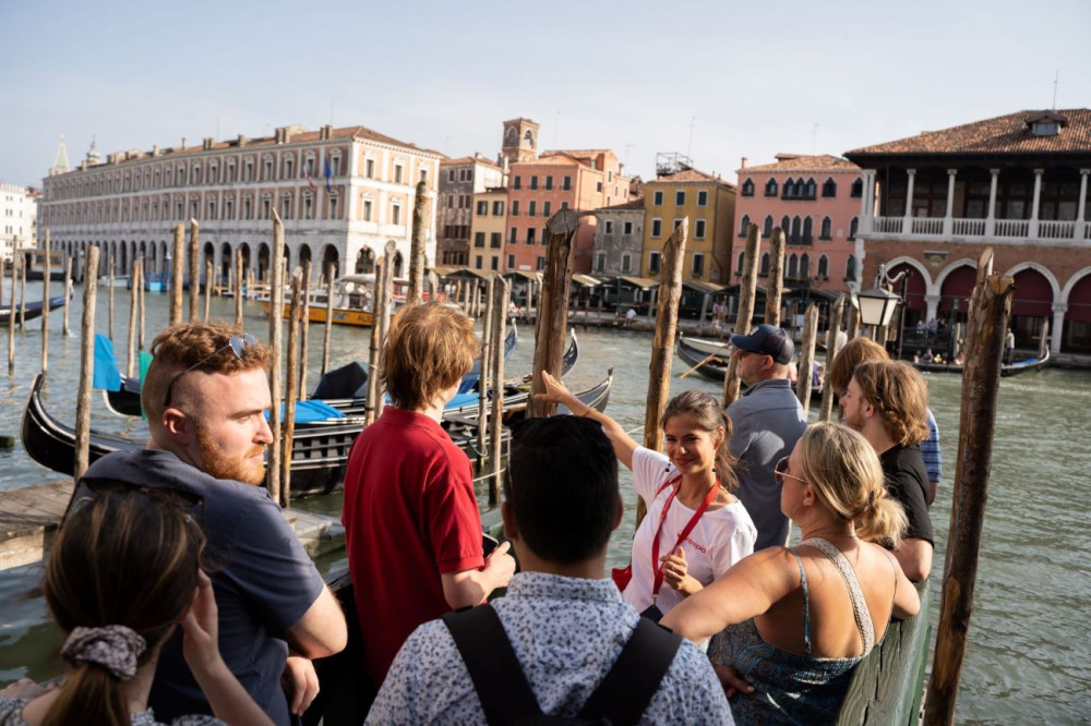 Cicchetti & Wine Tour of Venice - Private and Join-In Options - Venice ...