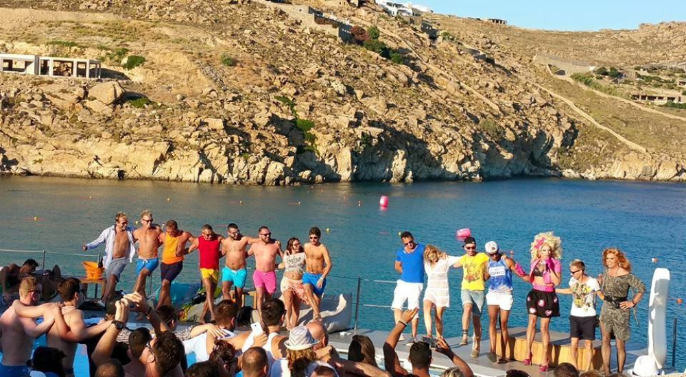 Day Party at Best Beach Clubs in Mykonos - Mykonos Town | Project ...