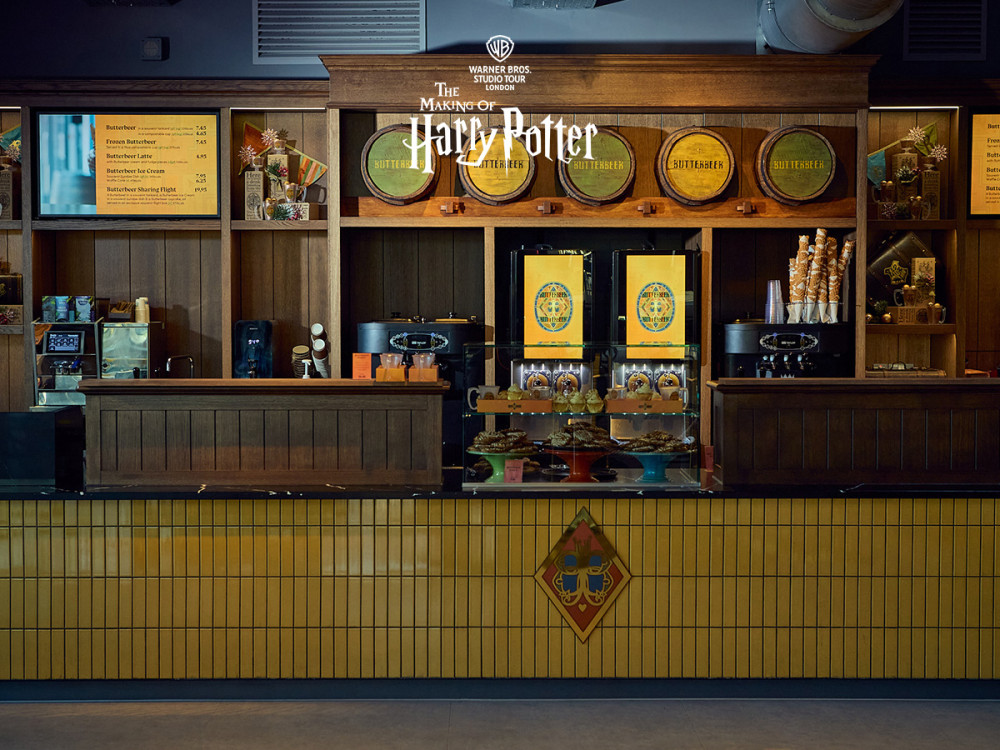 Unique Warner Bros. Studio Tour London-The Making of Harry Potter ...