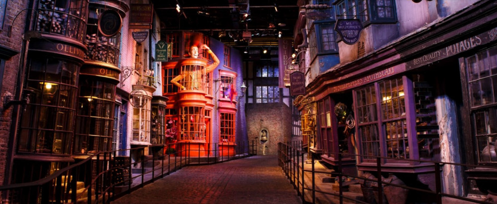Warner Bros. Studio Tour London - The Making of Harry Potter - London ...