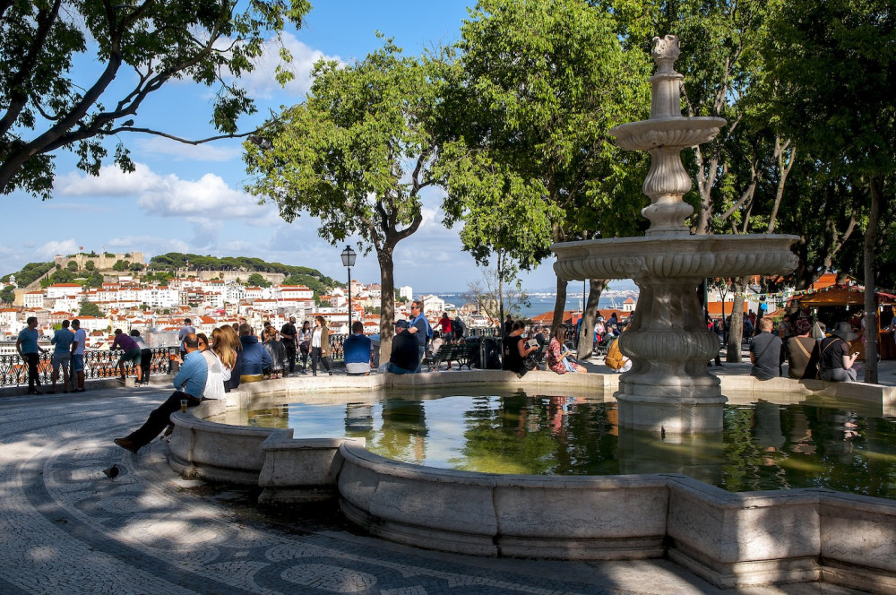 Private Expert-led Lisbon City Highlights Welcome Tour - Lisbon ...