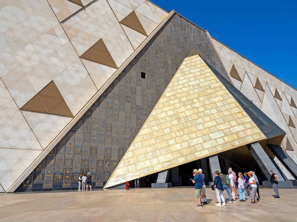 Private Cairo Highlights: Giza Pyramids, Grand Egyptian Museum & Khan ...