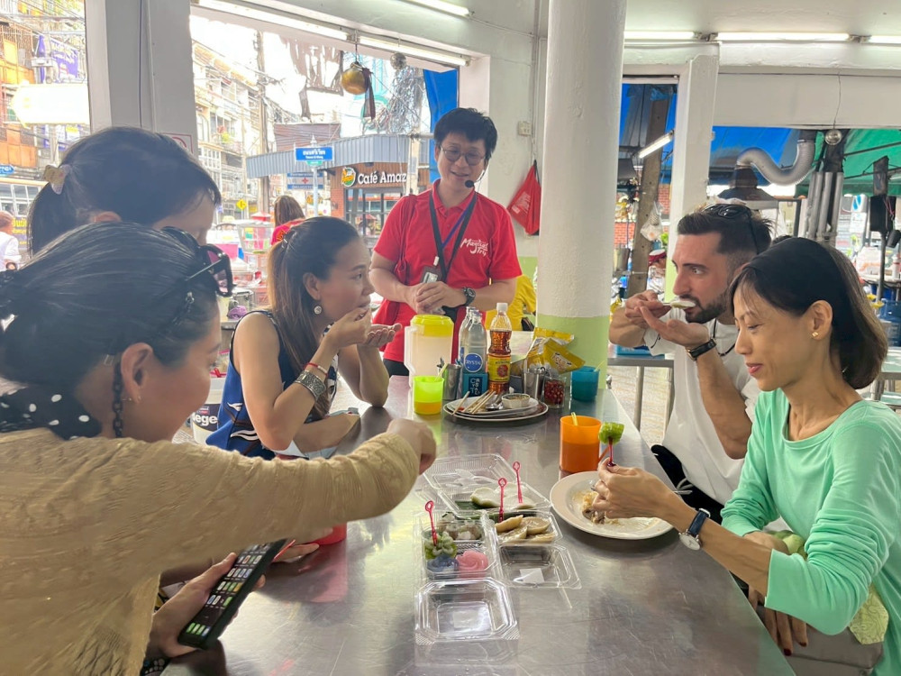 Small Group: Bangrak Market Street-Food Tour In Bangkok - Bangkok ...