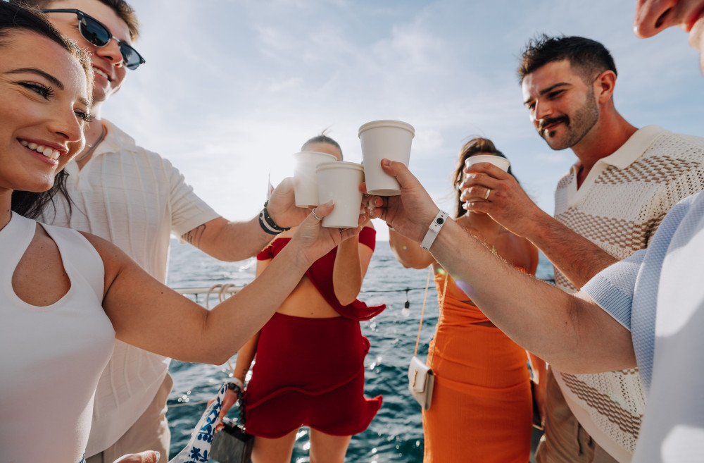 Romantic Sunset and Full Moon Cruise with Live Music in Aruba - Noord ...