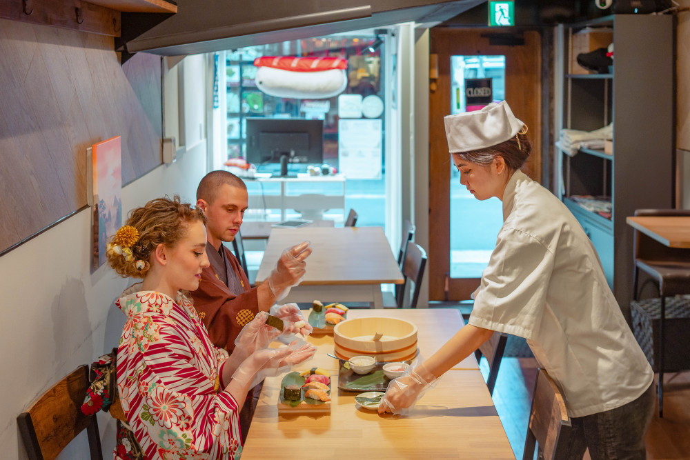 Standard Sushi Making Experience - Osaka | Project Expedition