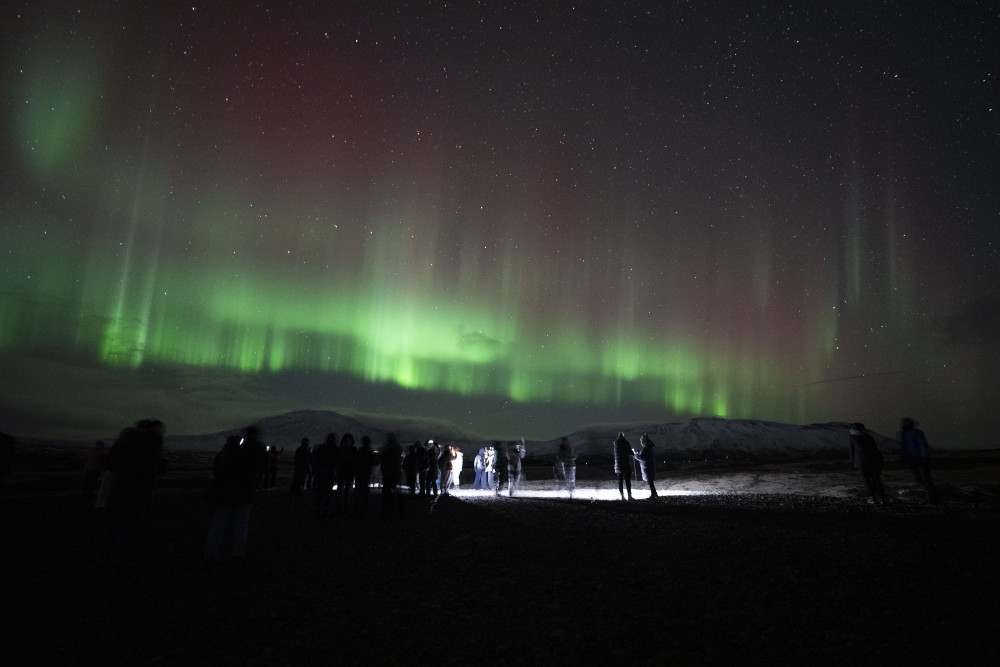 Northern Lights Bus Tour With Chocolate & Surprise Guided In English ...