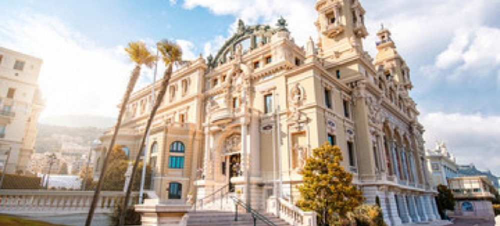 Tour Azur - Project Expedition