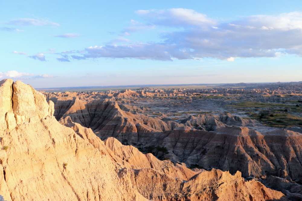 Badlands National Park, Wall Drug & Baja Agate Fields - Hill City ...