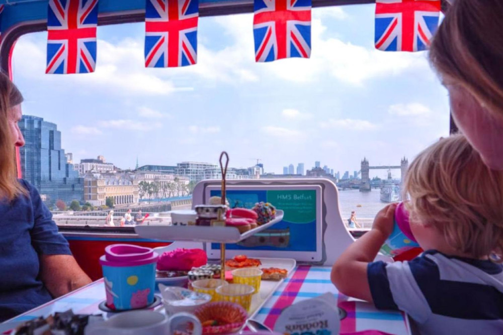 Peppa Pig Afternoon Tea Bus Tour - Lower Deck Premium - London ...