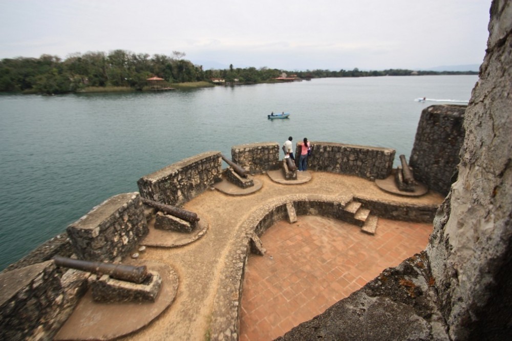 Castillo San Felipe | Sights & Attractions - Project Expedition